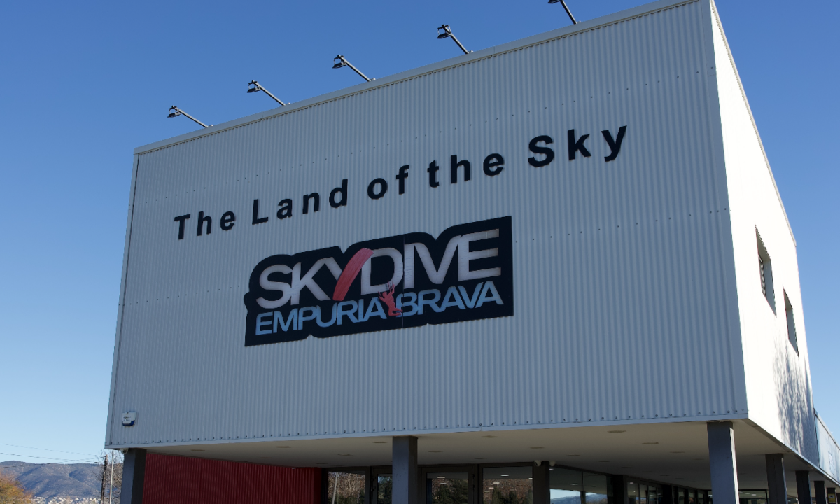 CYPRES AAD | Automatic Activation Device for Skydiving